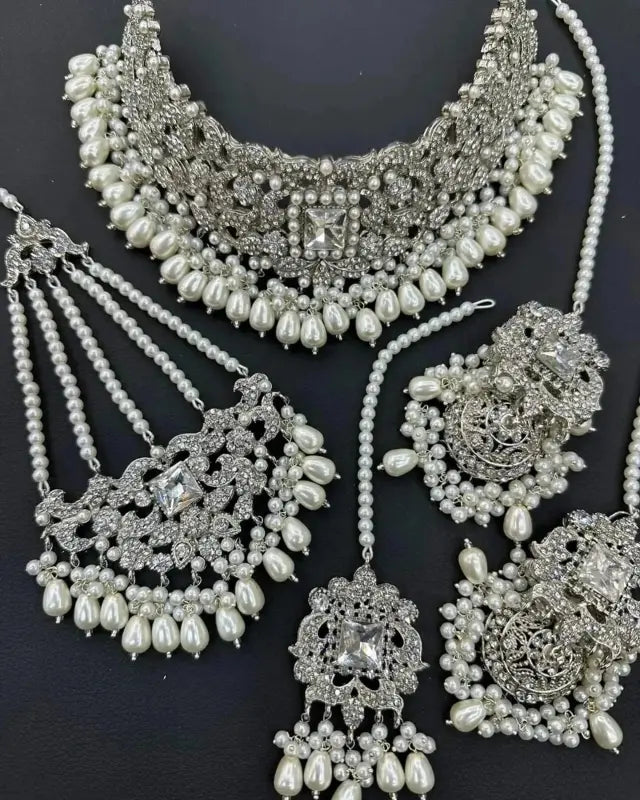 Single Stone Collar Set – kohenoorofficial